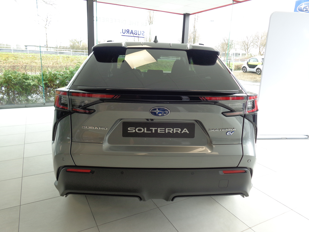 Subaru Solterra Precious Metal - V.J.B. Motors Hasselt