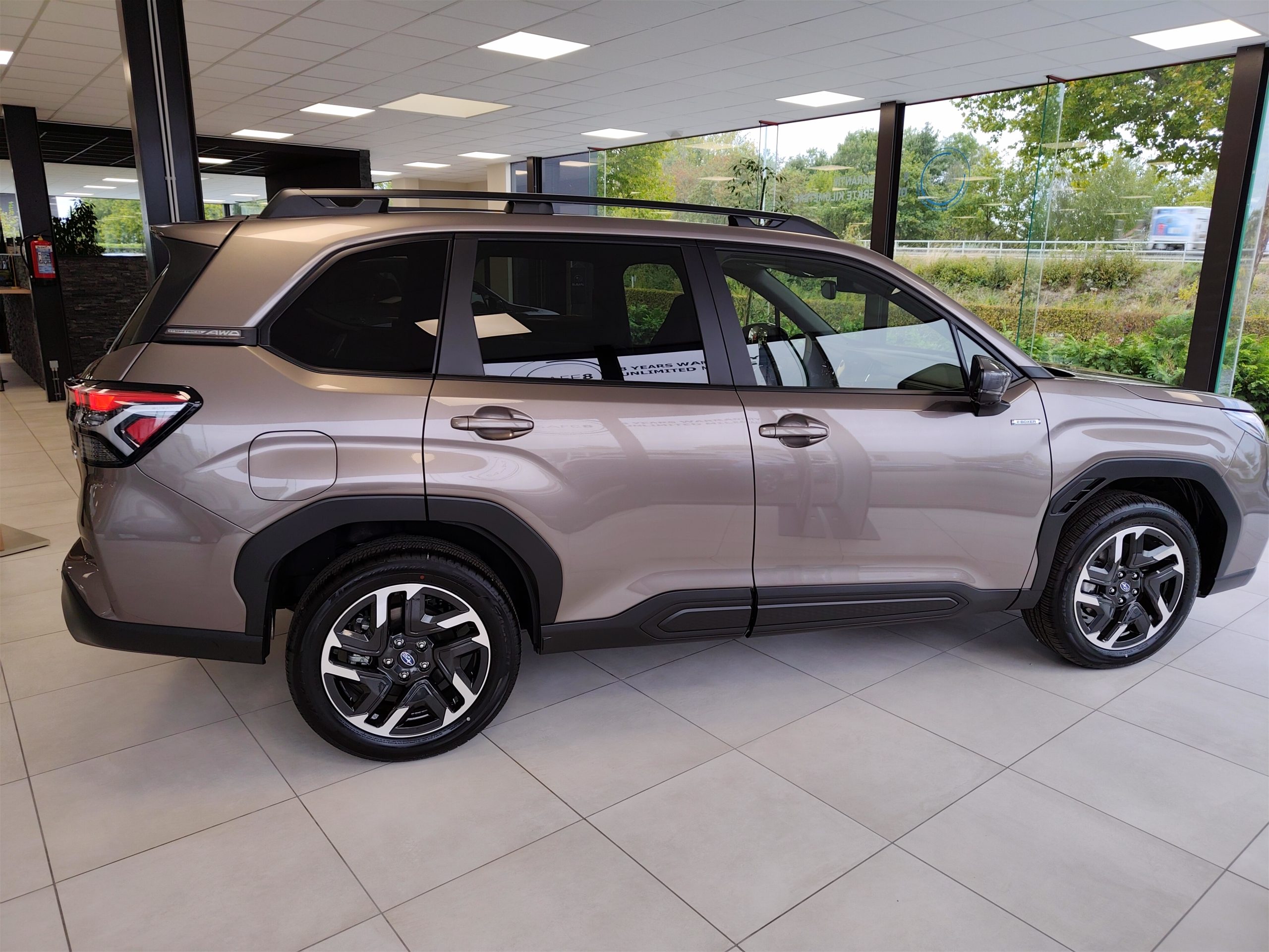 Subaru Forester 2026 Luxury Brilliant Bronze